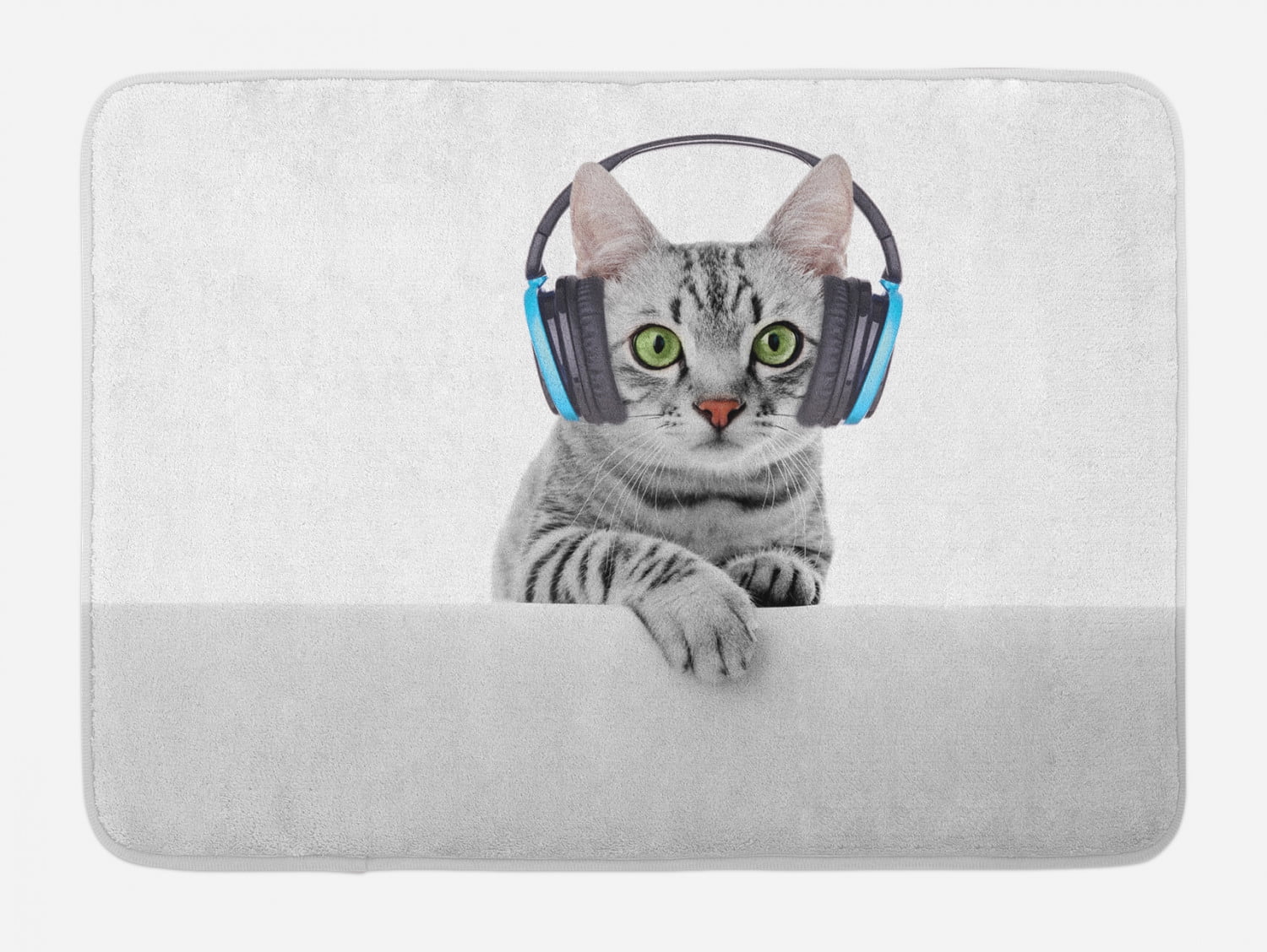 Music Bath Mat, Cute Funny Short Hair Cat Listening to Music with ...