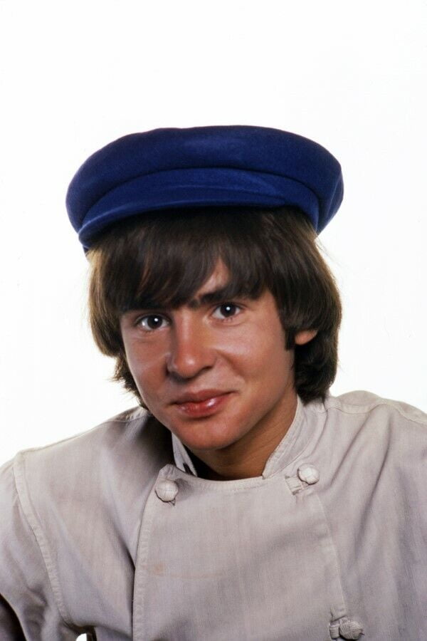 The Monkees classic 1960's portrait of Davy Jones in blue hat & tunic ...