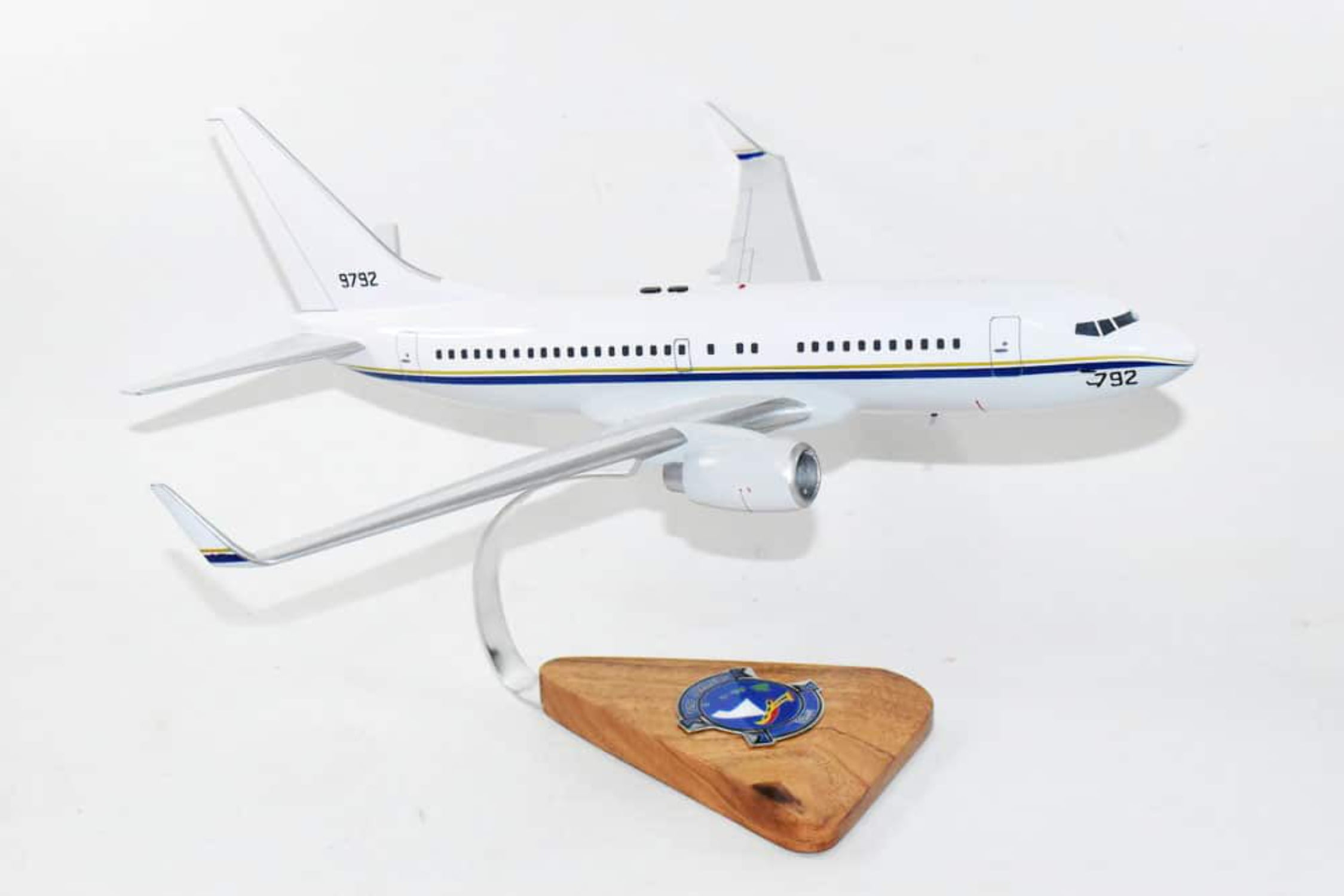 VR-51 Windjammers C-40A Clipper Model, 1/74th (18) Scale, Mahogany ...