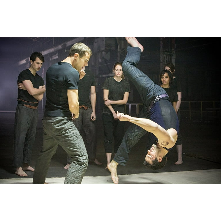 Divergent Tris And Peter Fighting