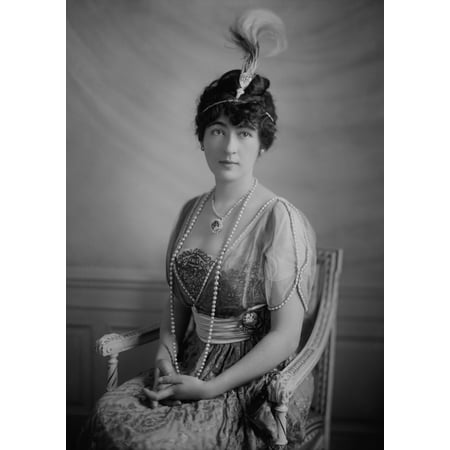 Evalyn Walsh Mclean Wearing The Hope Diamond History (18 x 24 ...