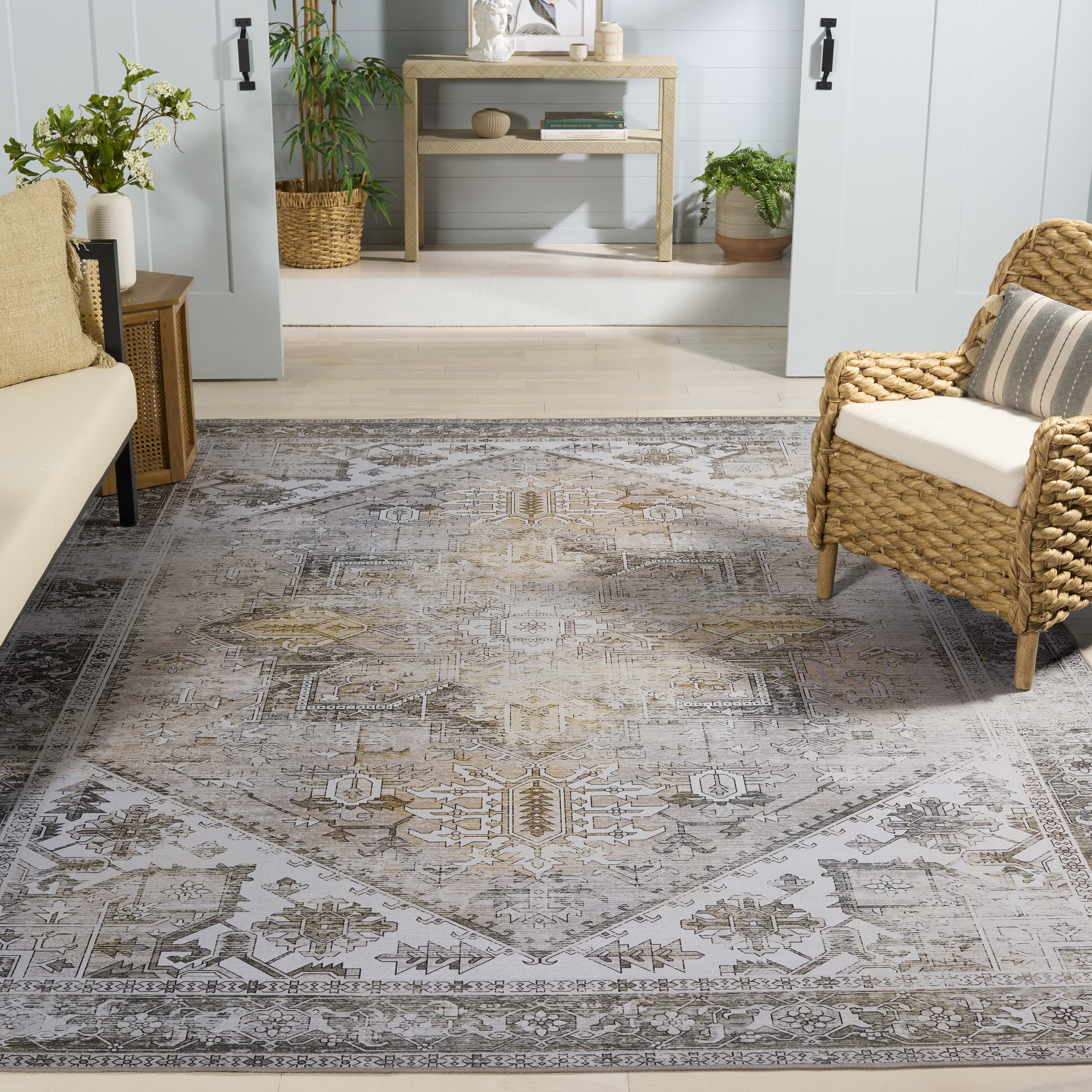 SAFAVIEH Tucson Jayla Traditional Machine Washable Area Rug 6 x 6 Round ...