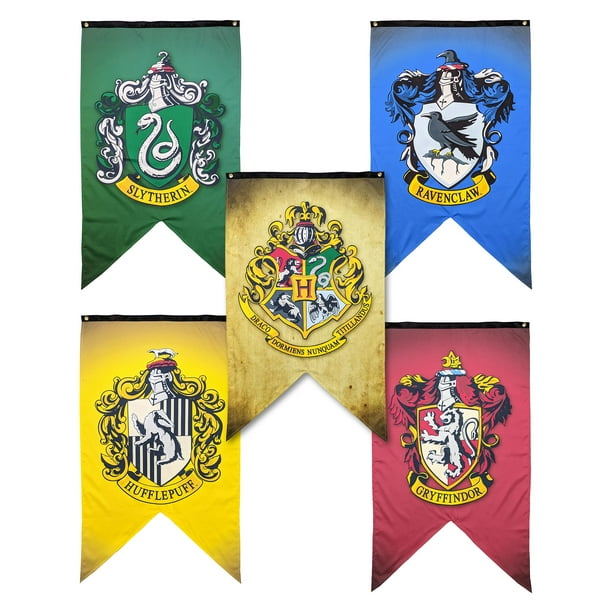Harry Potter Wall Banners Hogwarts Gryffindor Slytherin Ravenclaw ...