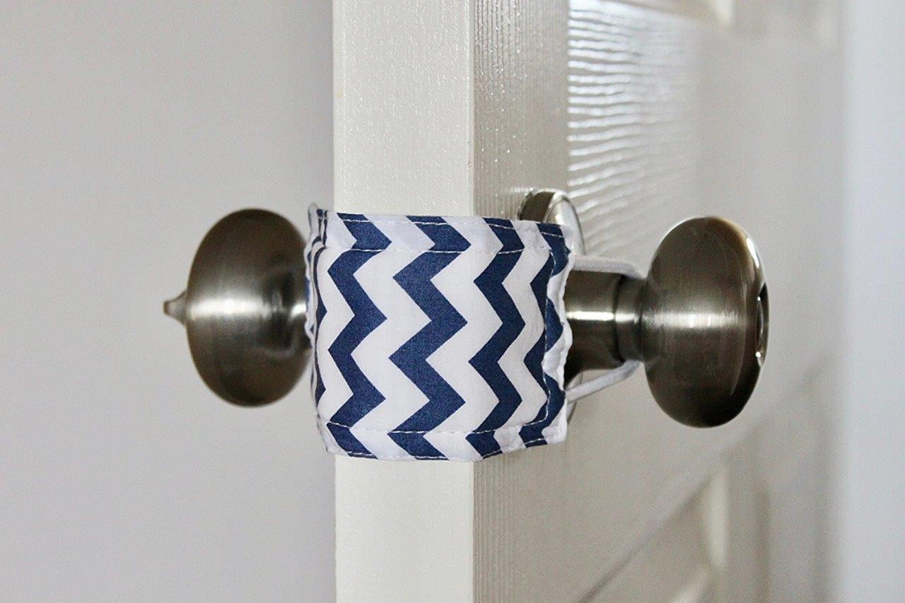 Latchy Catchy Door Latch Cover Jammer Noise Silencer Cushion - Navy ...