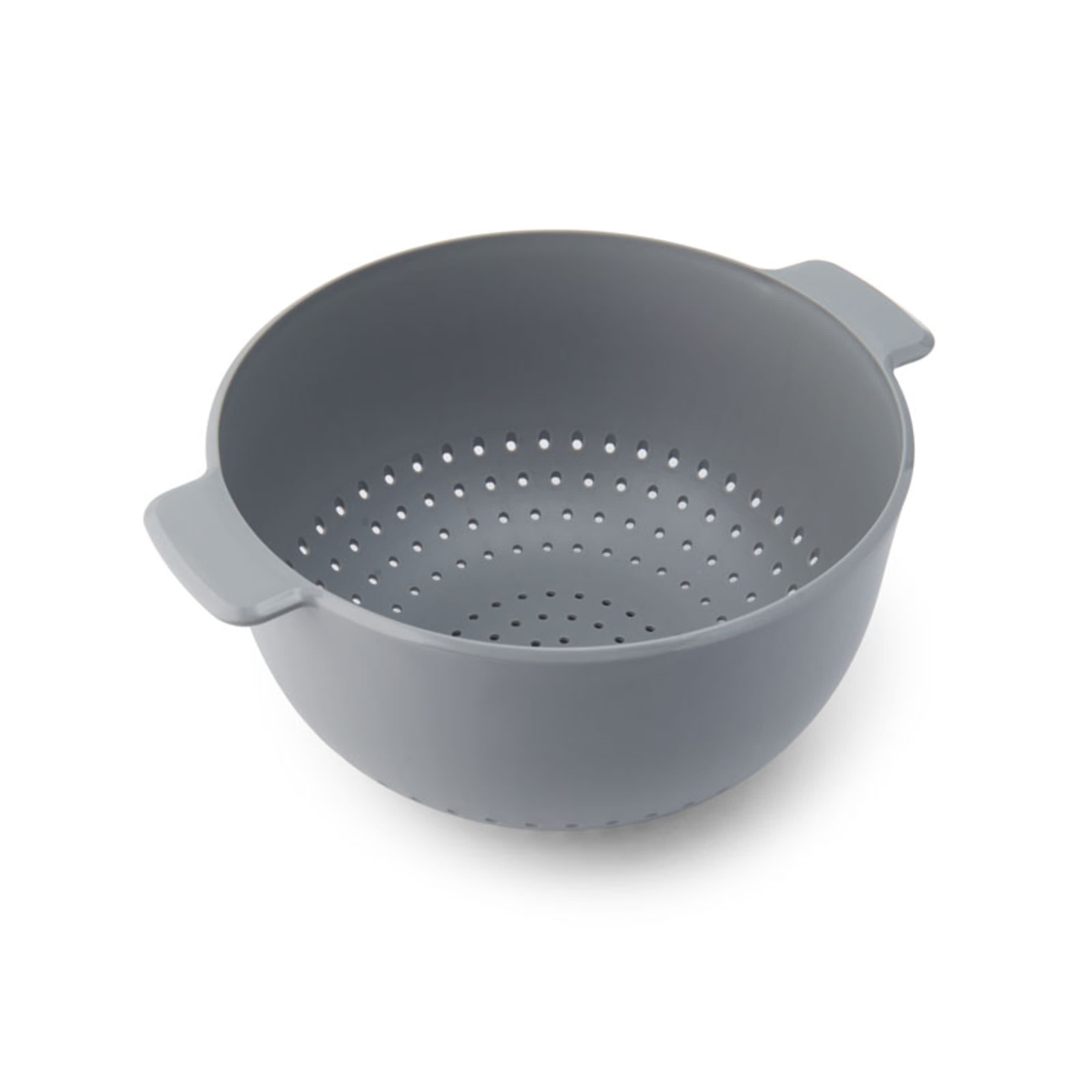 Beautiful 5-quart Plastic Colander with Integrated Handles in Grey ...