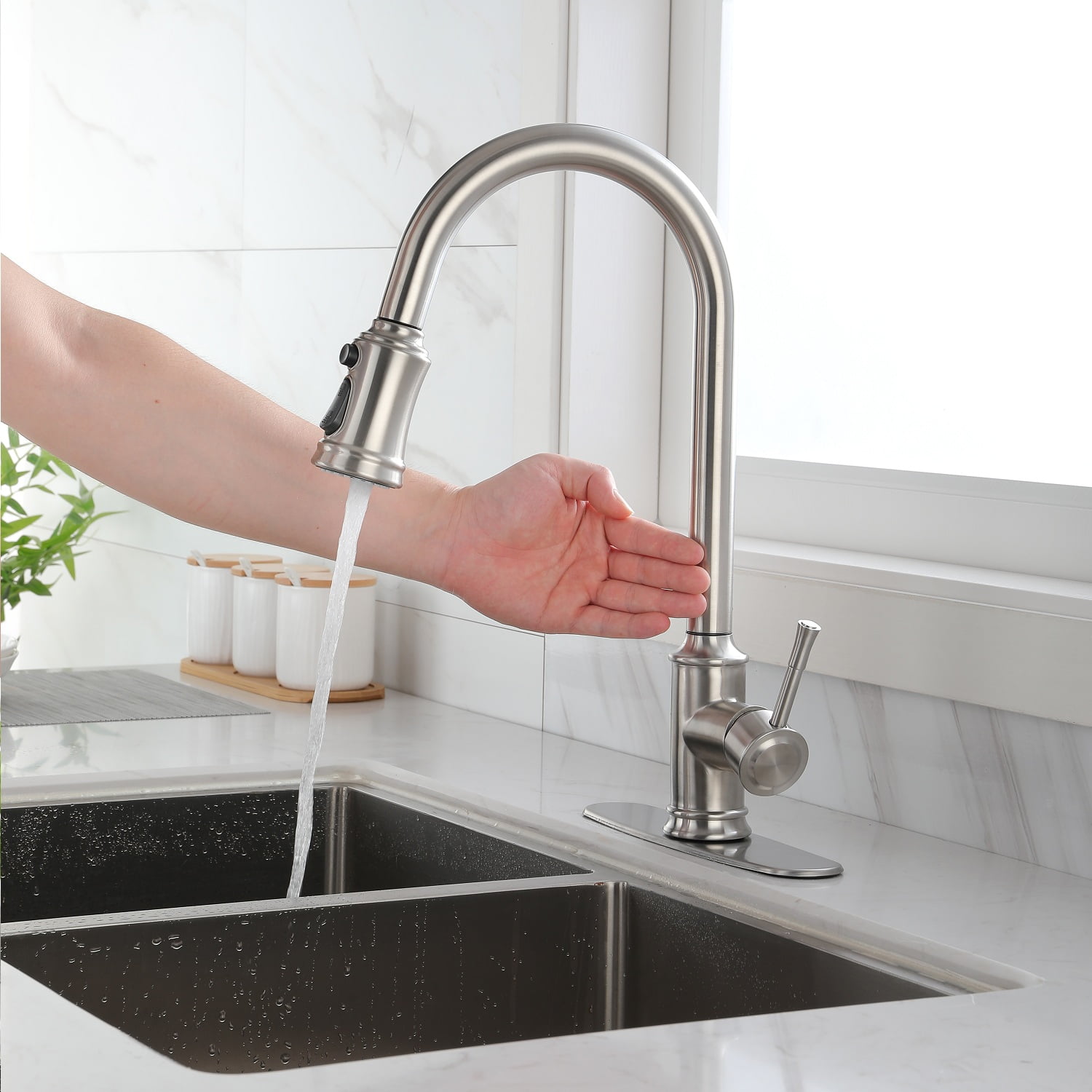 Modern Kitchen Faucet