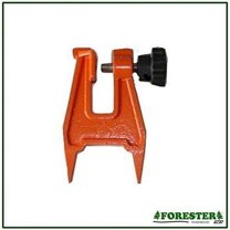 Shop Fox 360-Degree Swivel Parrot Vise, 4.75 in. Capacity, 3-1/2 in. x ...