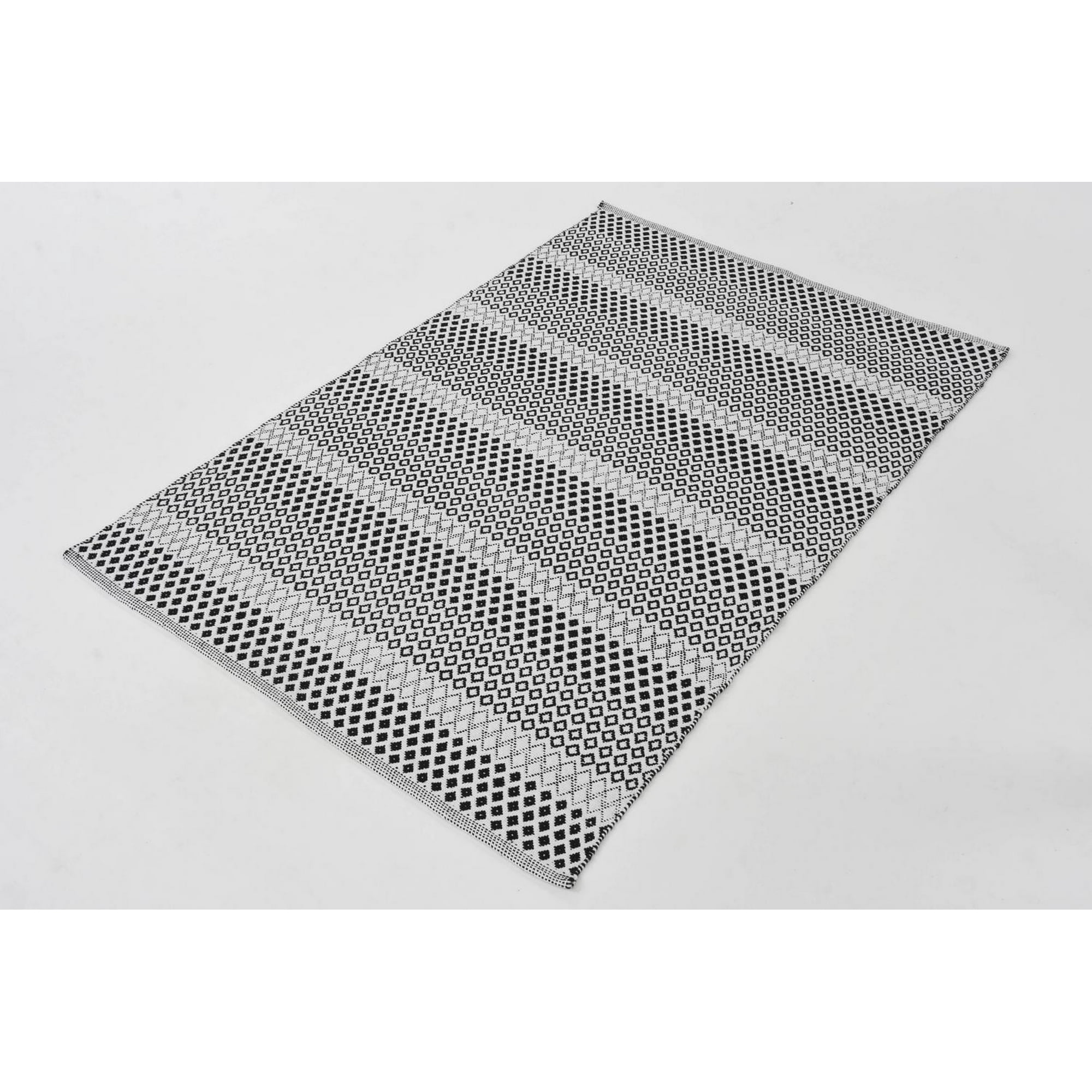 Click here for Fabstyles Vista Area Rug 4 Ft X 6 Ft prices