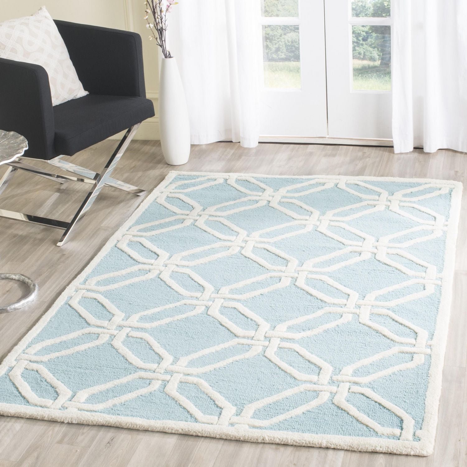 Click here for Safavieh Cambridge Kierra Geometric Area Rug 3 Ft... prices