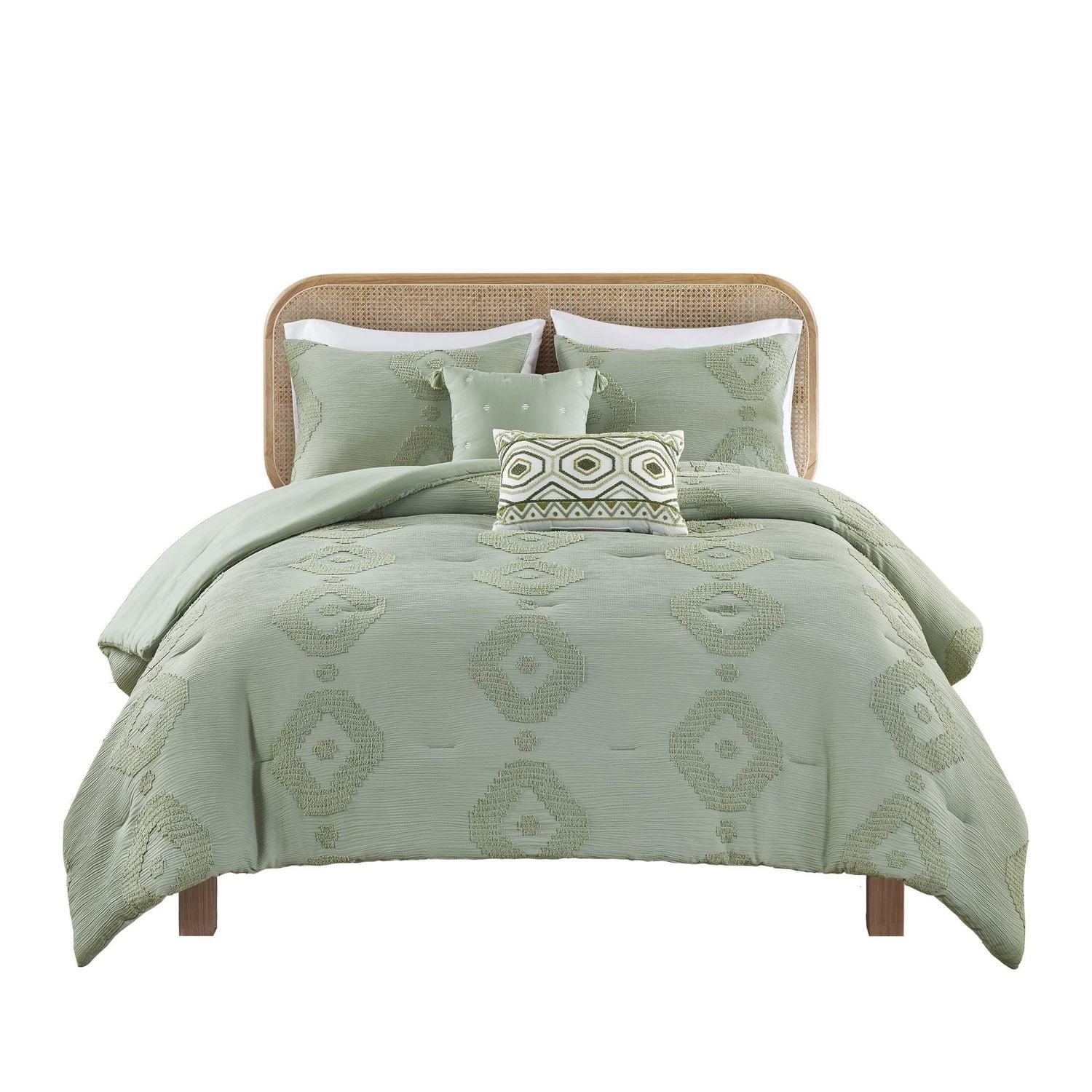 Click here for Hometrends Home Trends 5 Piece Tori Comforter Set prices