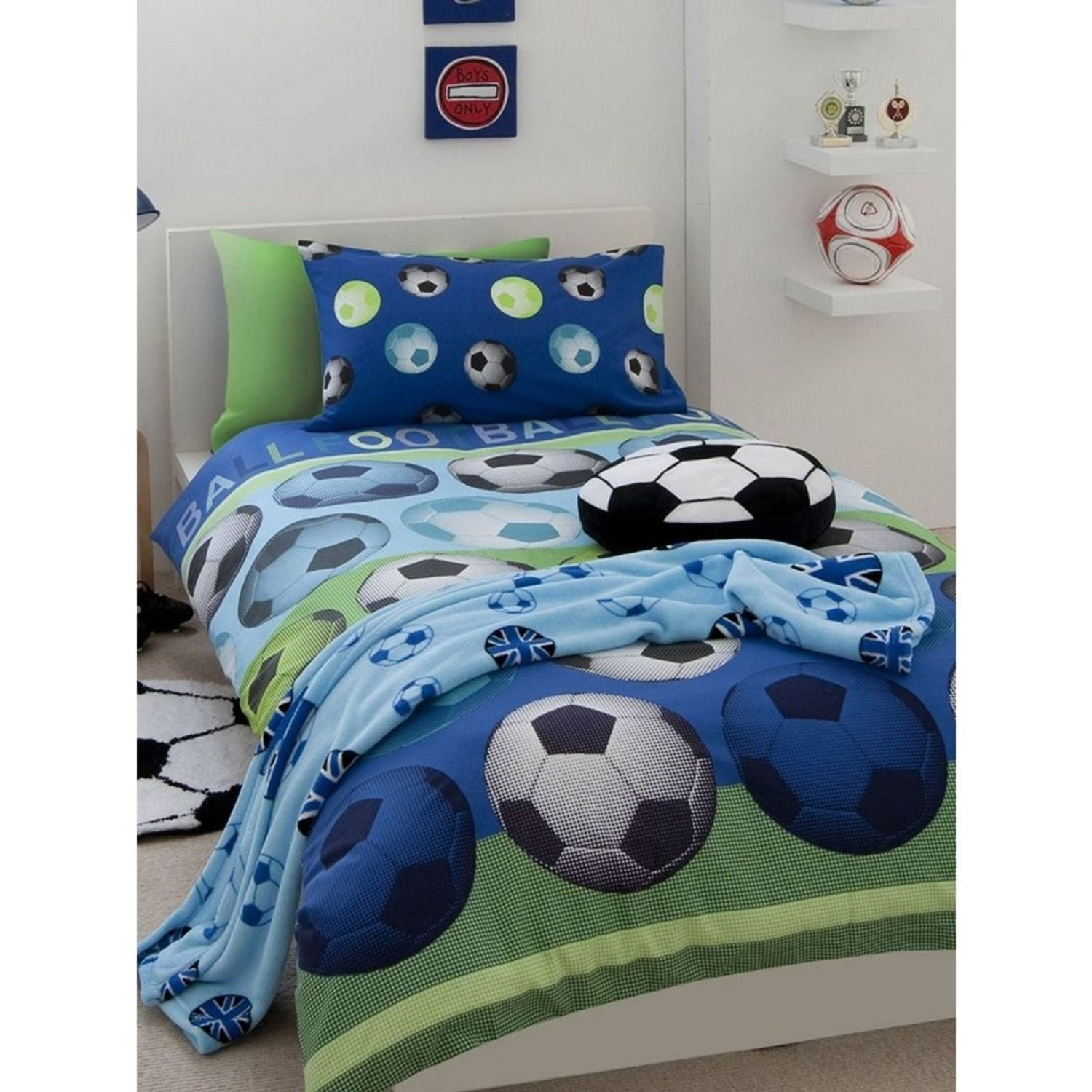 Click here for Catherine Lansfield Football Duvet Cover Set prices