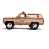 Jada Toys 1:24 Stranger Things - '80 Blazer with Badge Car Play Vehicle ...