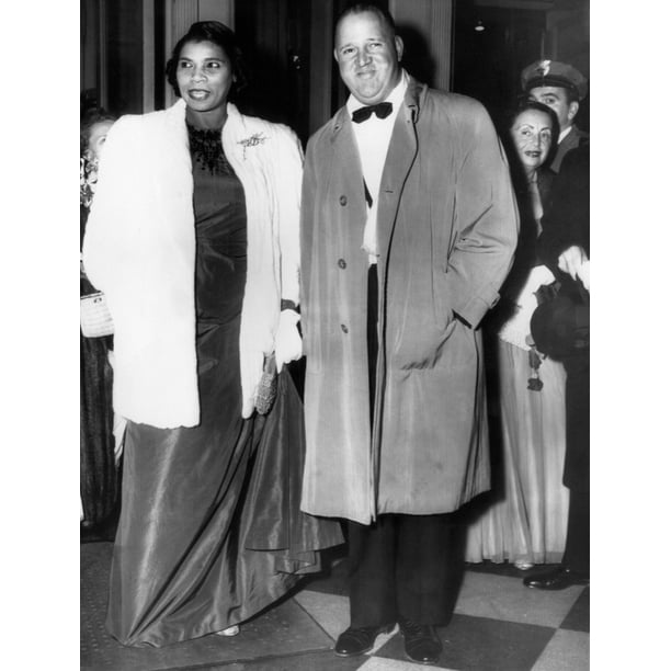 Opera Singer Marian Anderson With Her Husband Orpheus H. Fisher At The ...