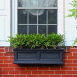 "Mayne Fairfield 36""x11""x10.8"" Black Self-Watering Polyethylene ...