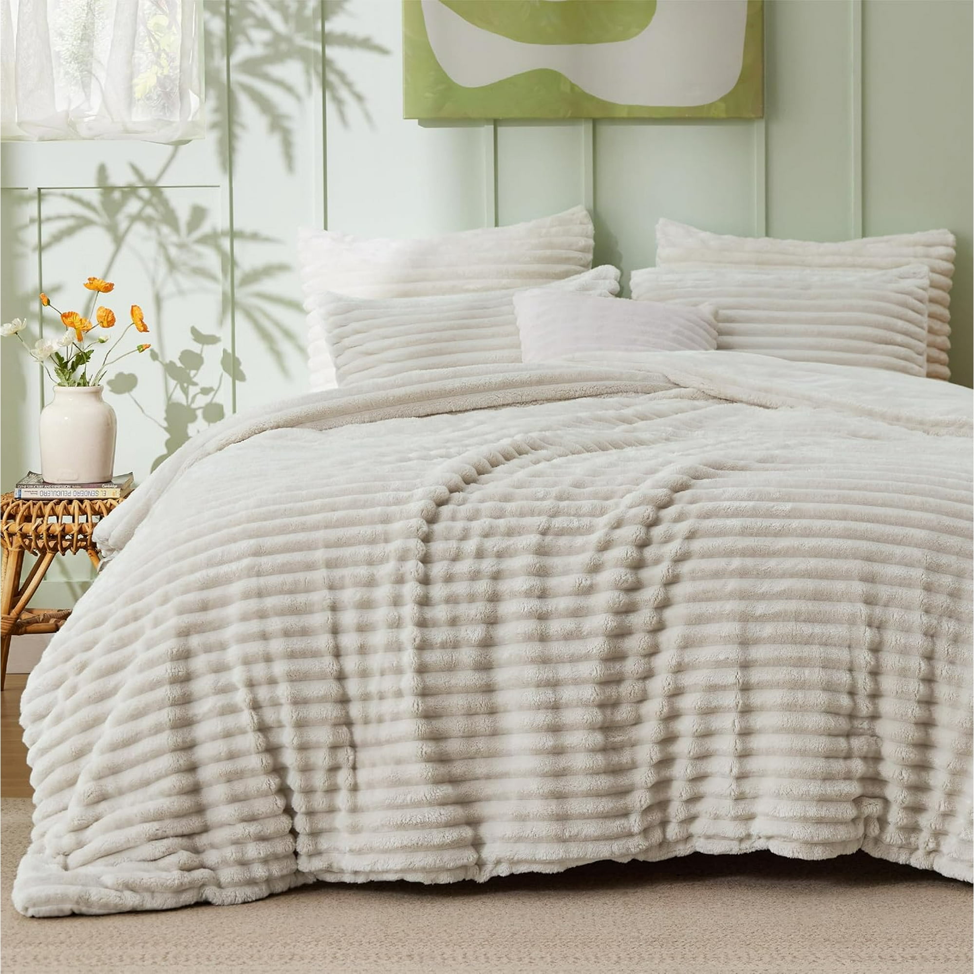 Click here for Unbranded Comforter Set King - Super Soft Faux Fur... prices