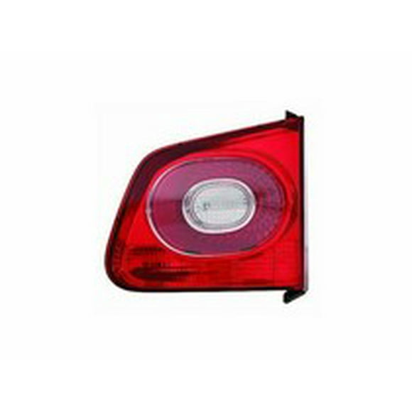 Nissan Frontier Tail Light Assembly