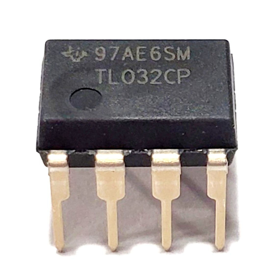 Dual precision operational amplifier circuits