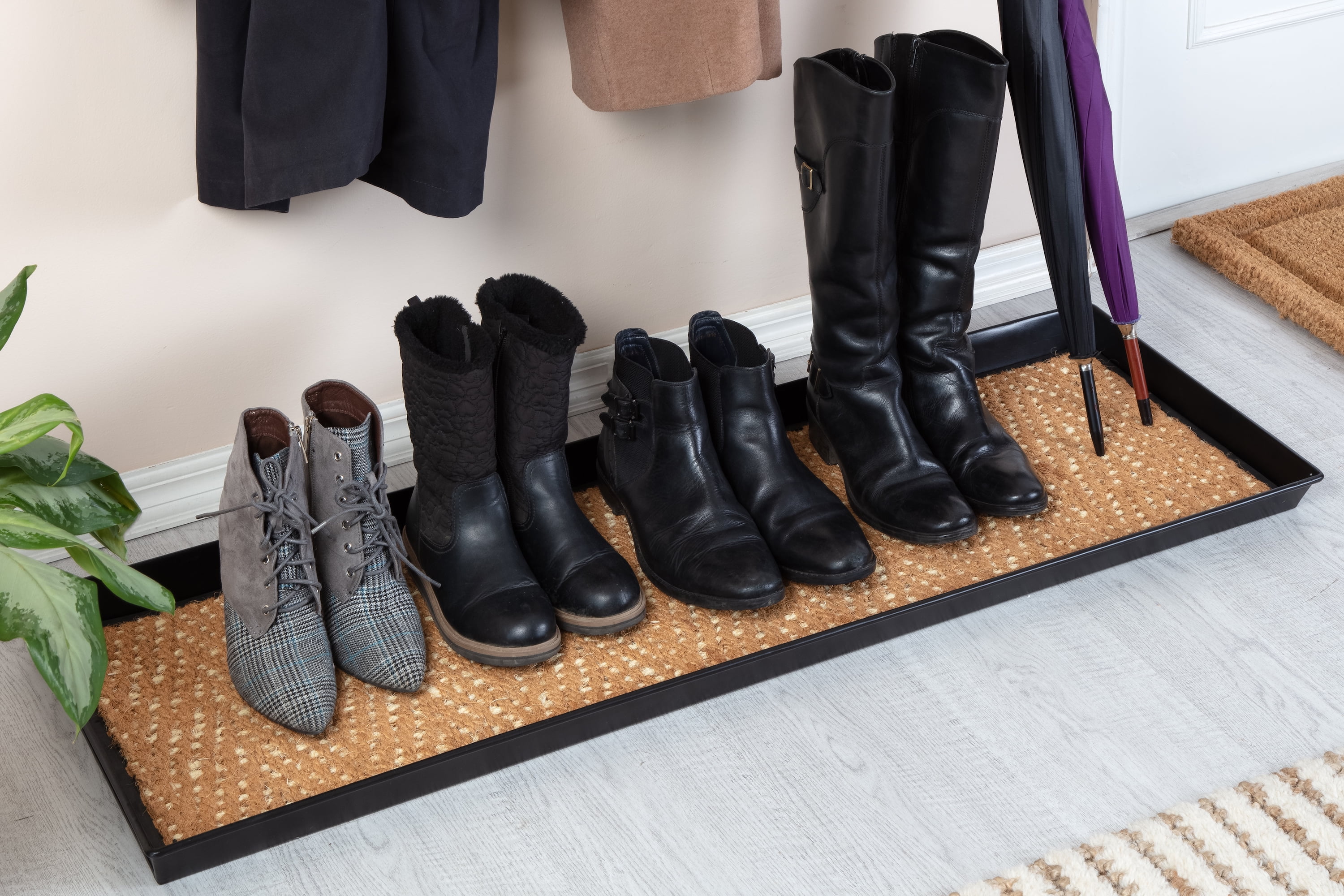 Black Metal Boot Tray with Tan & Khaki Coir Insert - Walmart.com