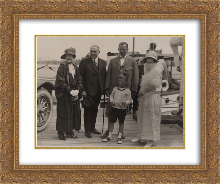 President and Mrs. Harding with Mr. and Mrs. Edward Beale McLean and ...
