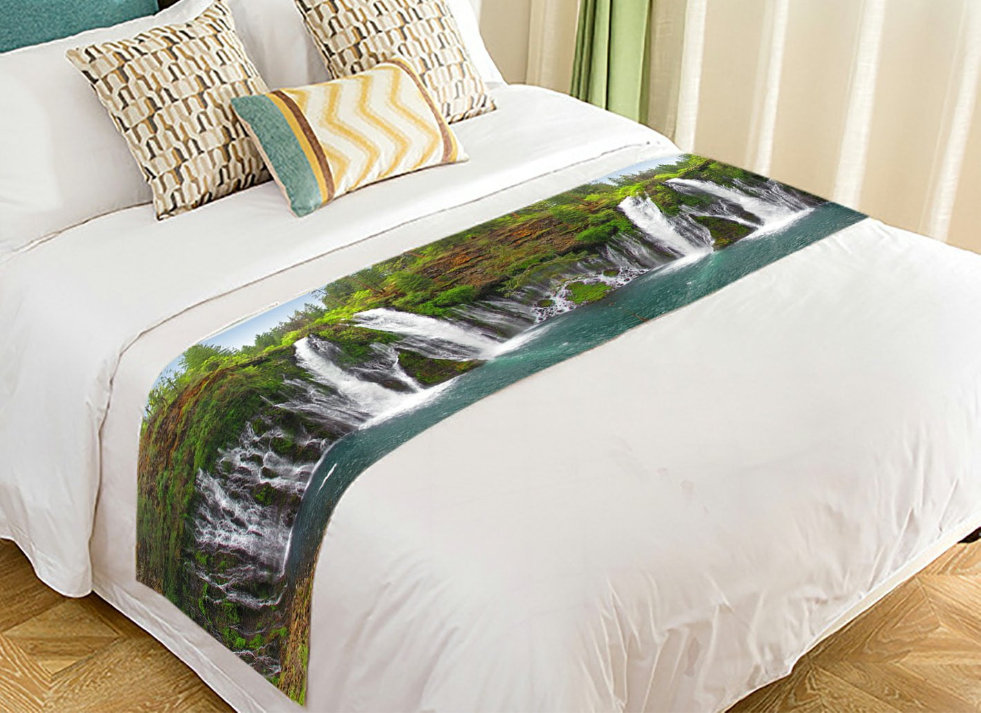 GCKG Landscape Nature Scenery Bed Runner, Western Waterfalls in Green ...