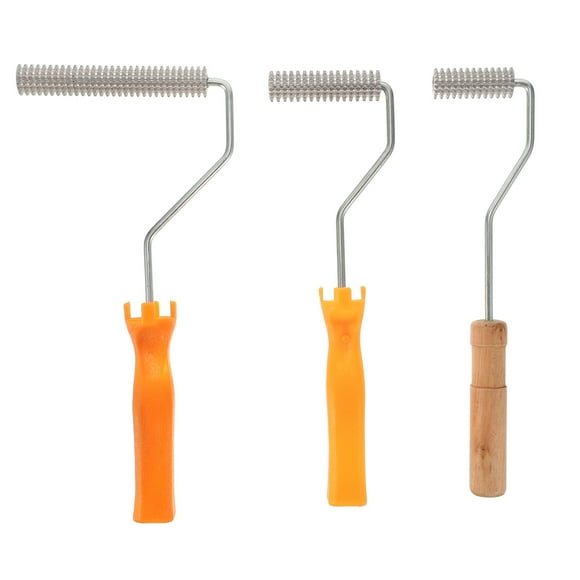 Self Leveling Spiked Roller