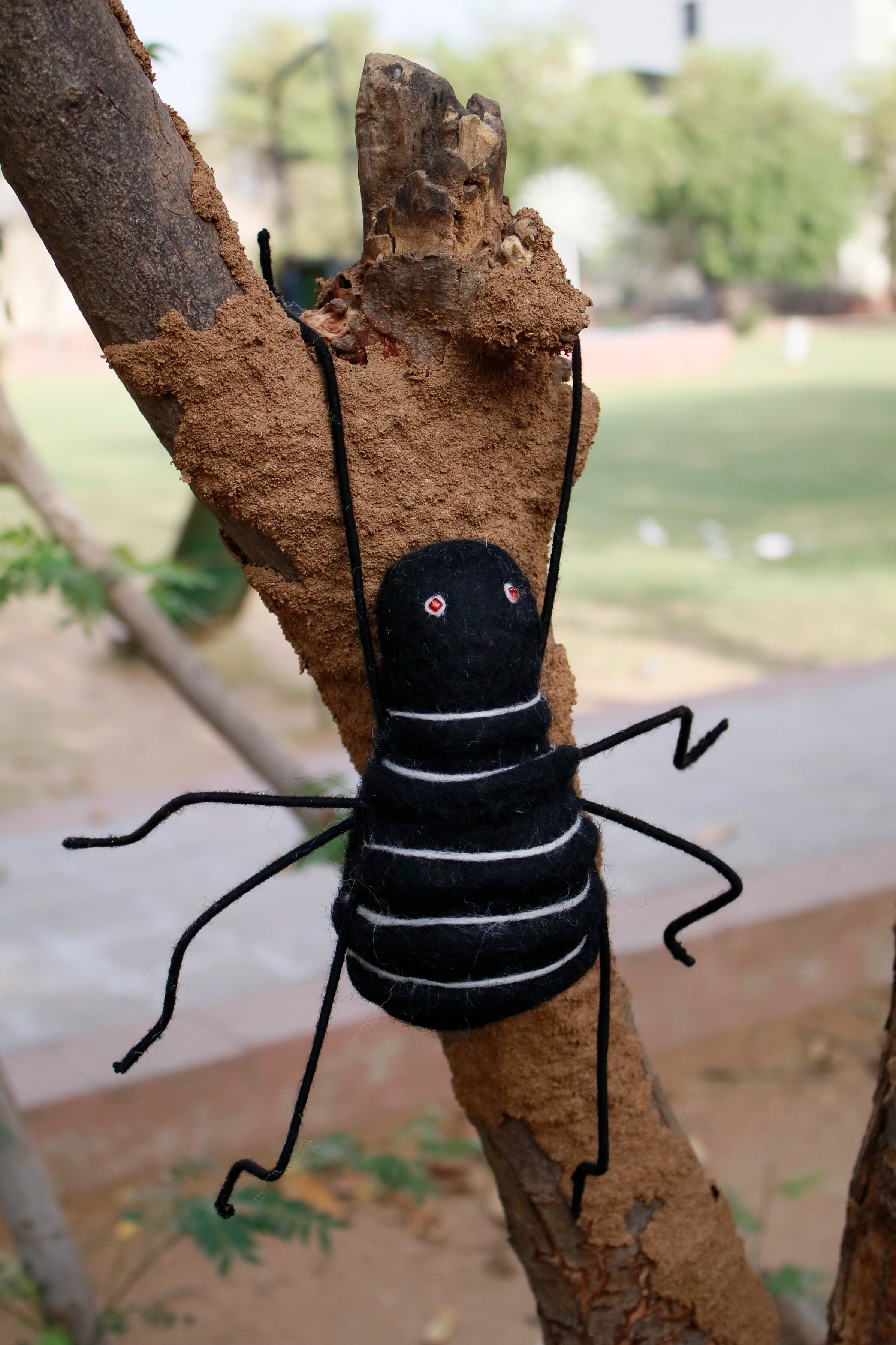 De Kulture Works Premium Wool Felt Spider Tabletop Eco Friendly Needle ...