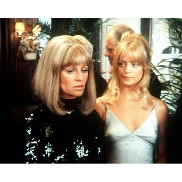 Shampoo 1974 legends Julie Christie & Goldie Hawn dressed for party ...