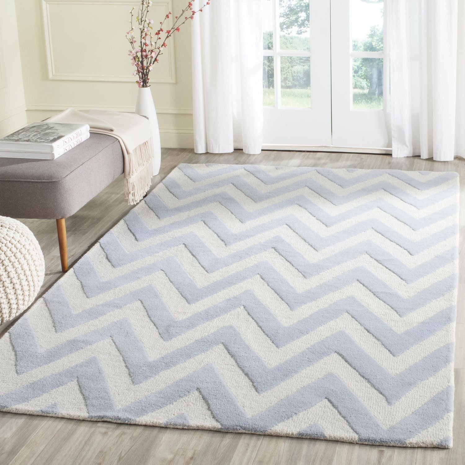 Click here for Safavieh Cambridge Kaitlyn Zig Zag Stripes Area Ru... prices
