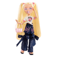 Bratz, Stylin' Cloe Fashion Doll, Customizable T-Shirt, Accessories ...