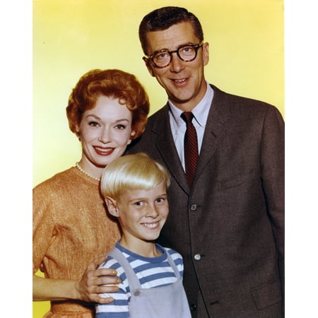 Dennis The Menace Family Portrait in Yellow Background Photo Print (24 ...