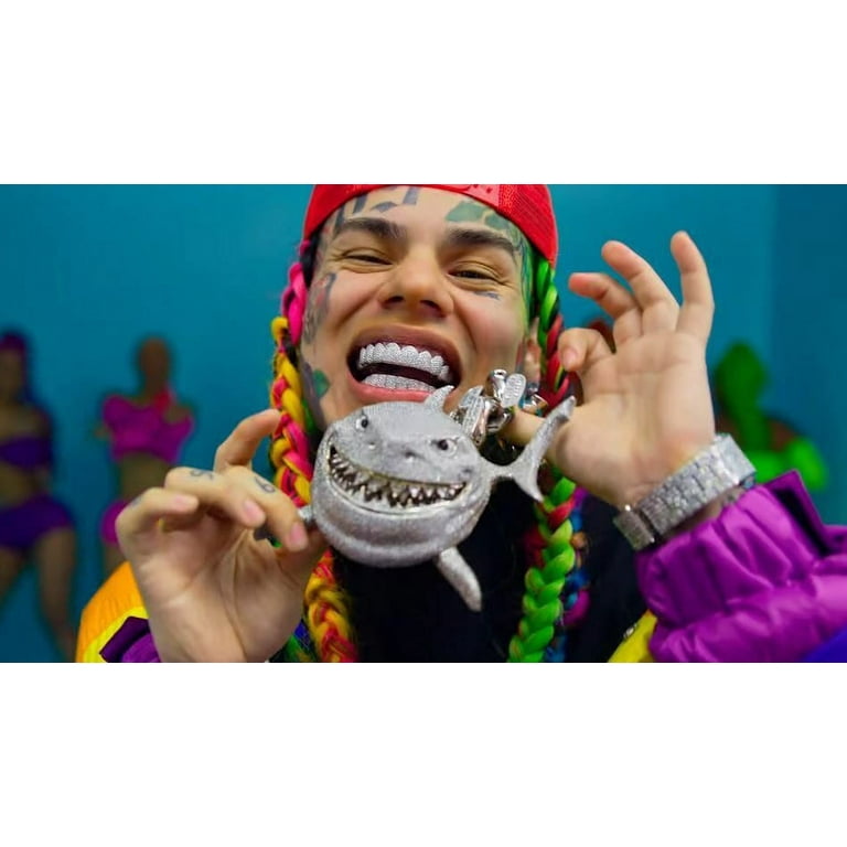 Tekashi 6ix9ine shark chain store