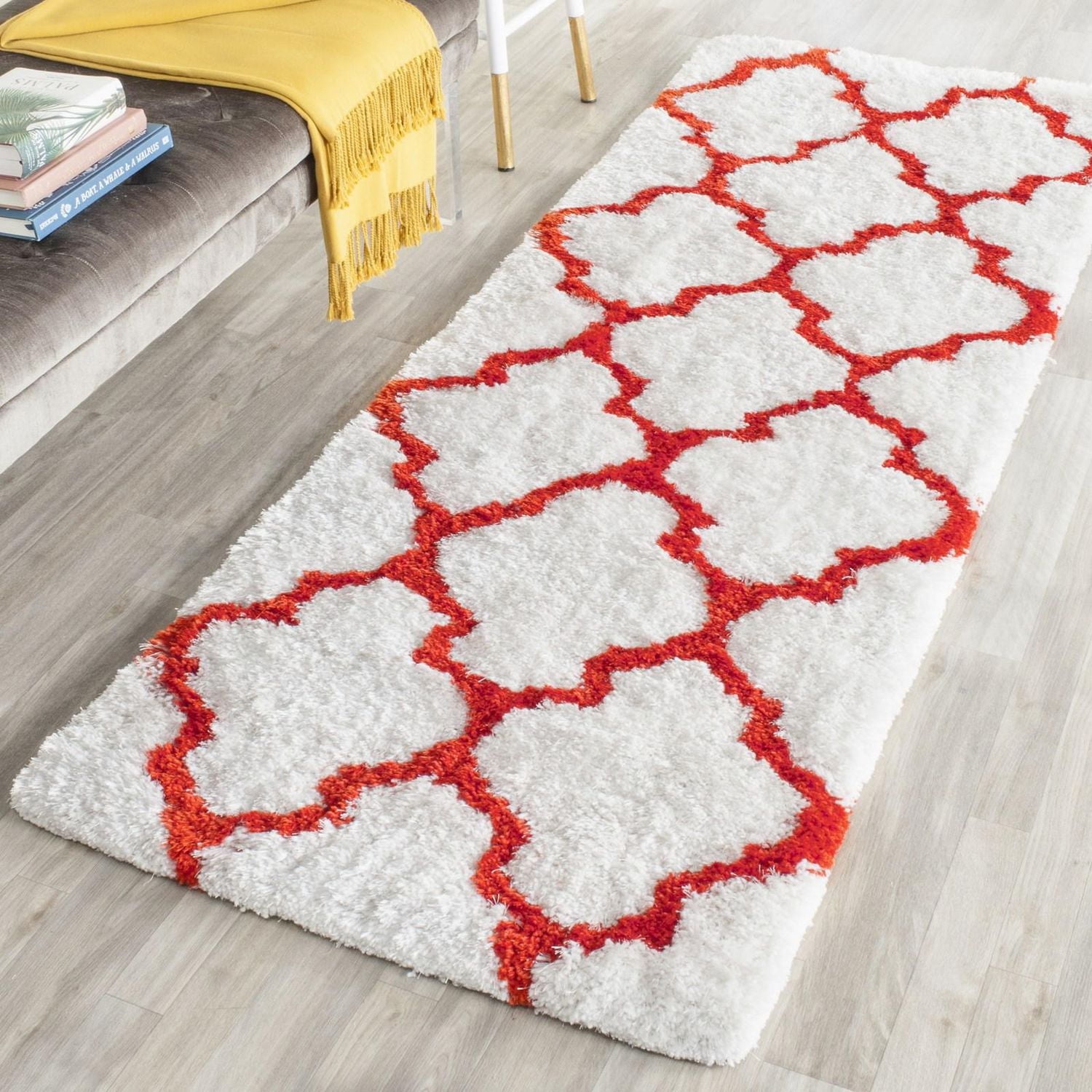 Click here for Safavieh Barcelona Anabelle Geometric Shag Area Ru... prices