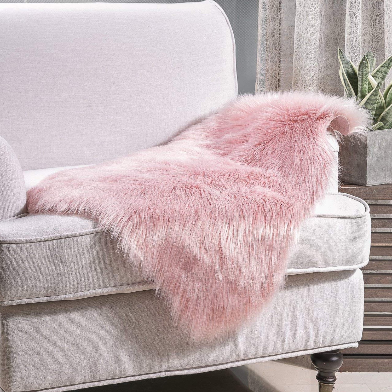 Click here for Heily Soft Faux Sheepskin Fur Chair Couch Cover Ar... prices