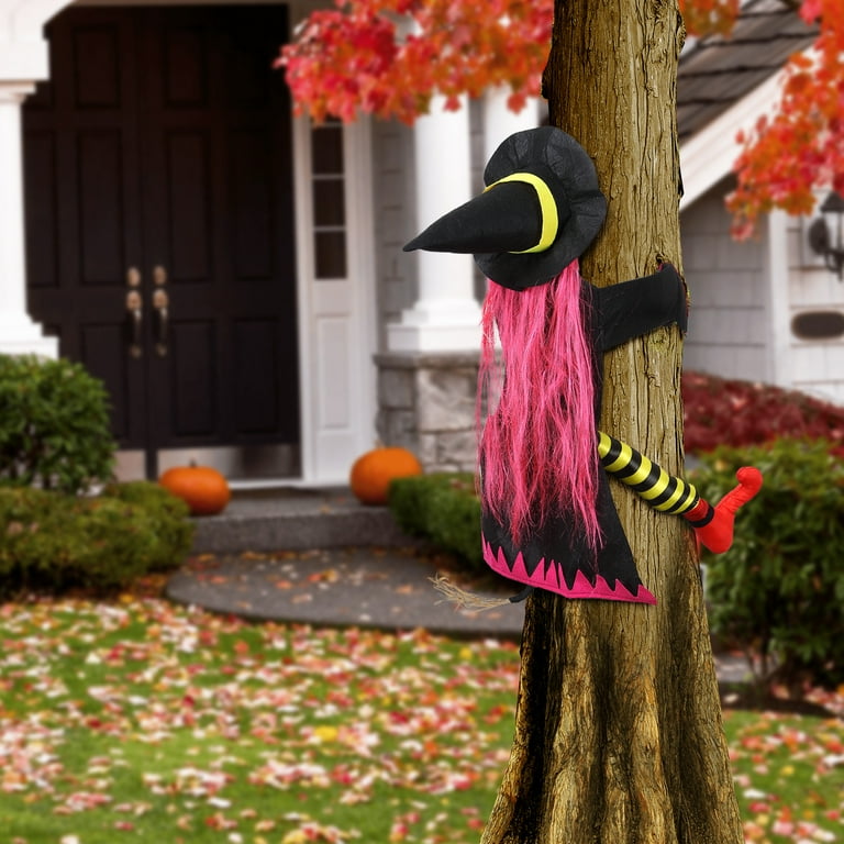 Scary flying witch halloween decoration ideas for your front yard Scary flying witch halloween decoration ideas for your front yard