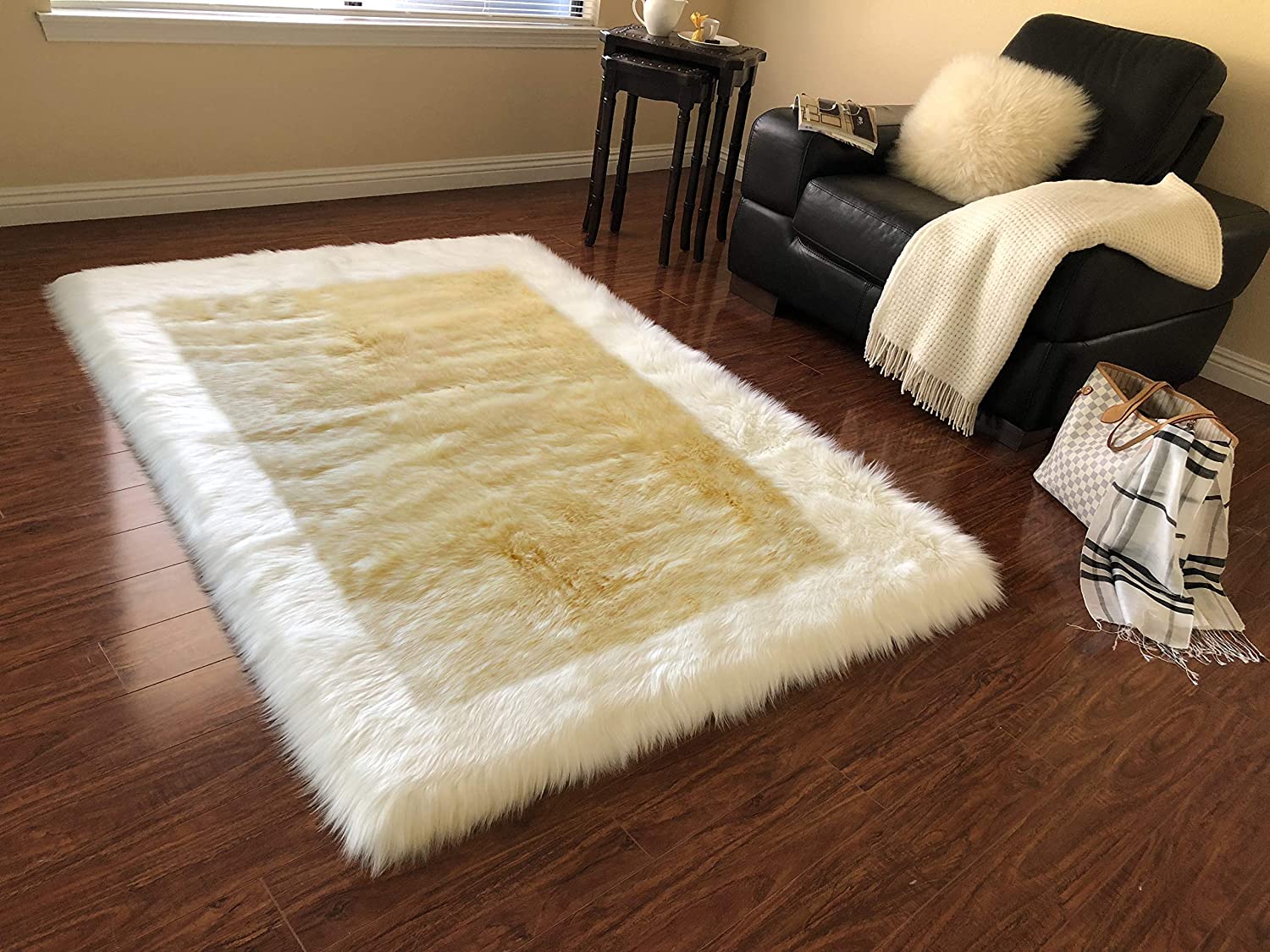 Lambzy Faux Sheepskin White Border Area Rug (5'x8', Cream) - Walmart.com