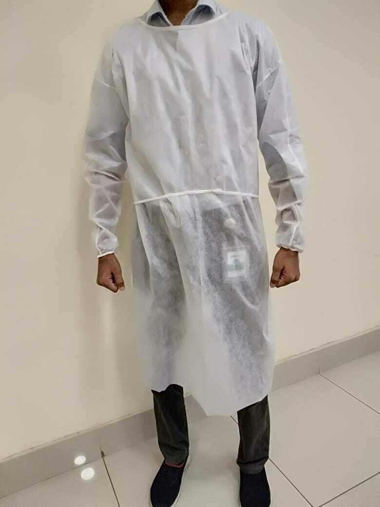 White Duck Outdoors 5 pack Disposable Isolation Gown AAMI Level 1 PPE ...