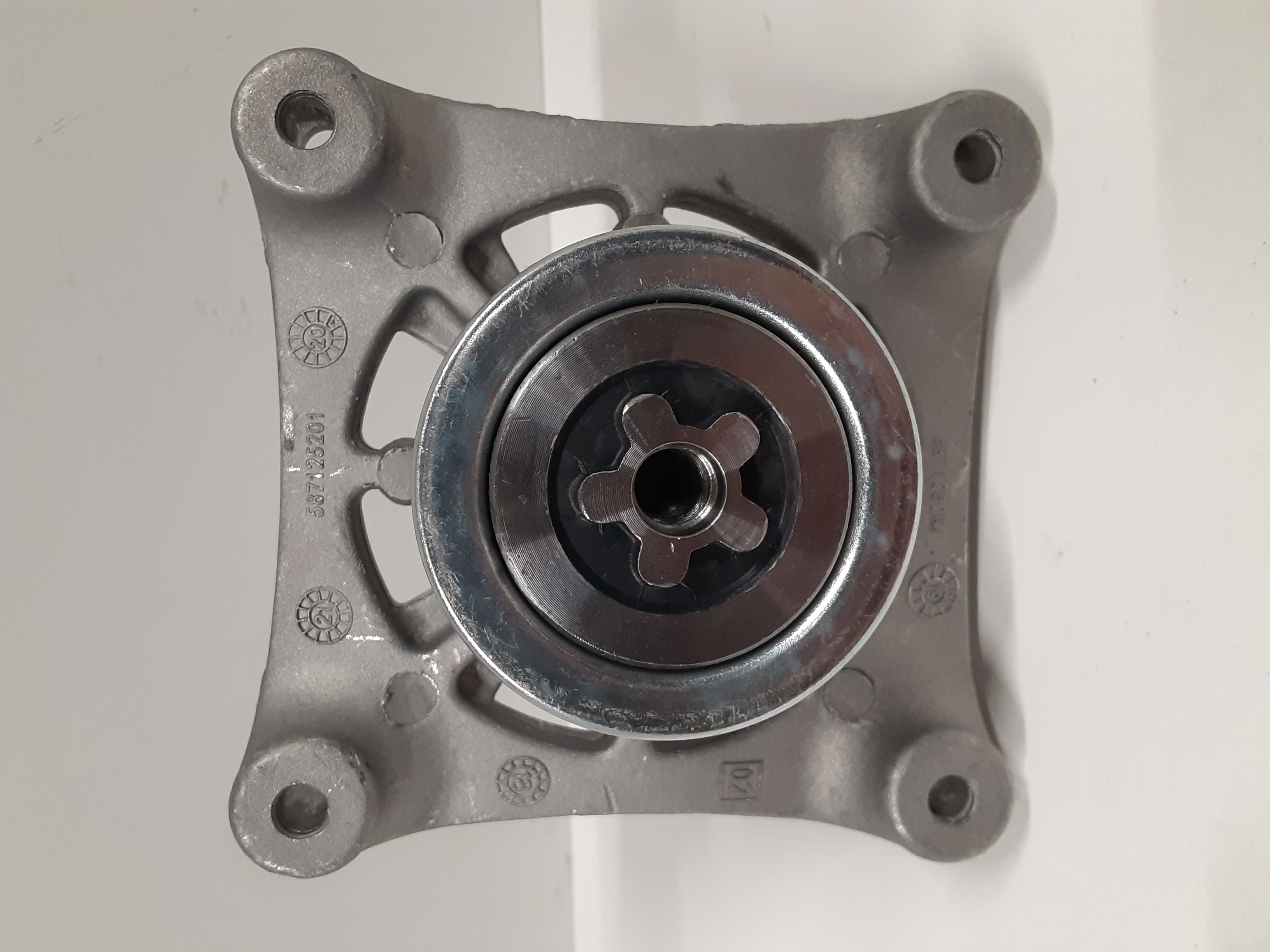 McCulloch 587125201 MANDREL.W/SPCR.BRG.SHRT.NONRVL - Walmart.com