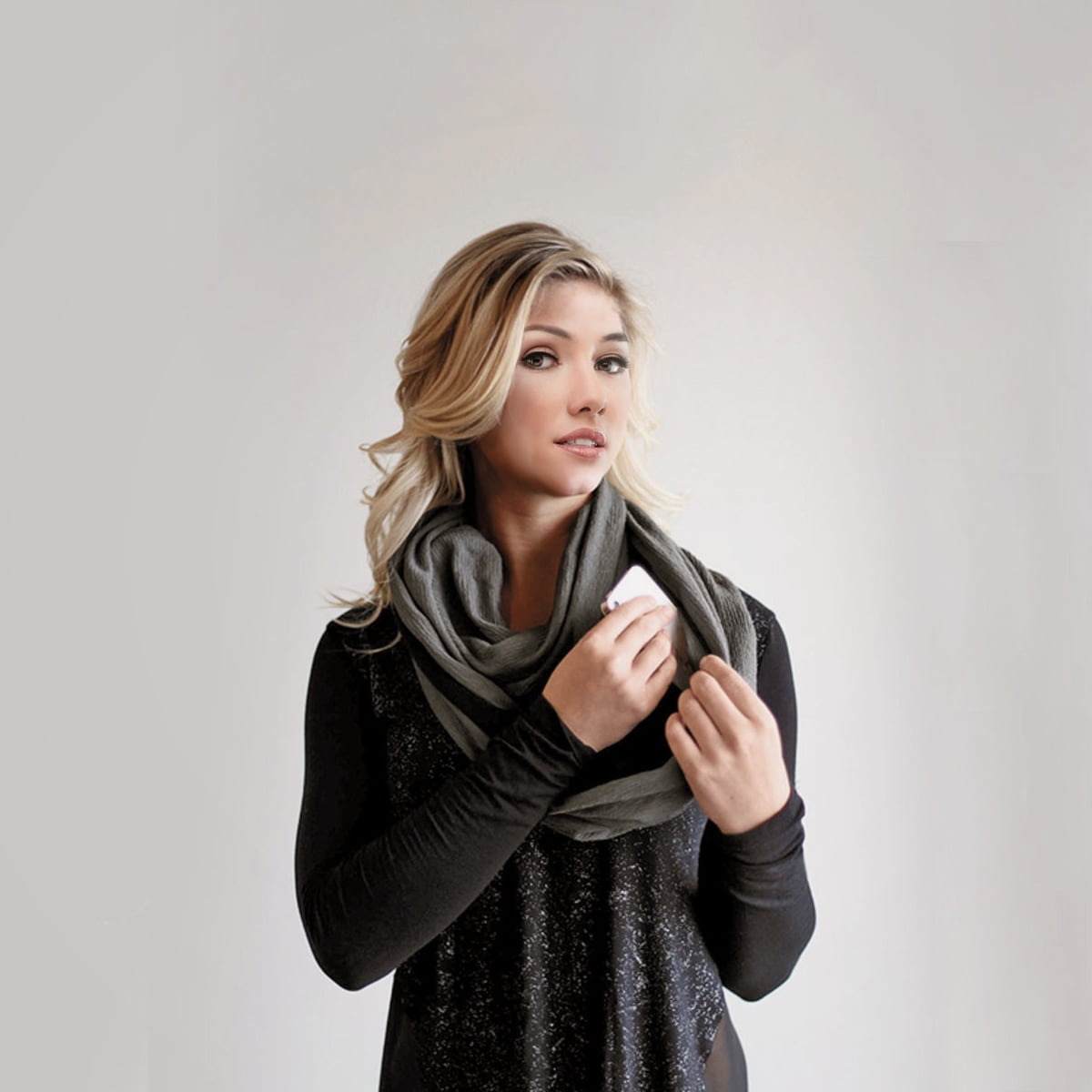 Lightweight Infinity Travel Scarf with Pockets - White - Walmart.com