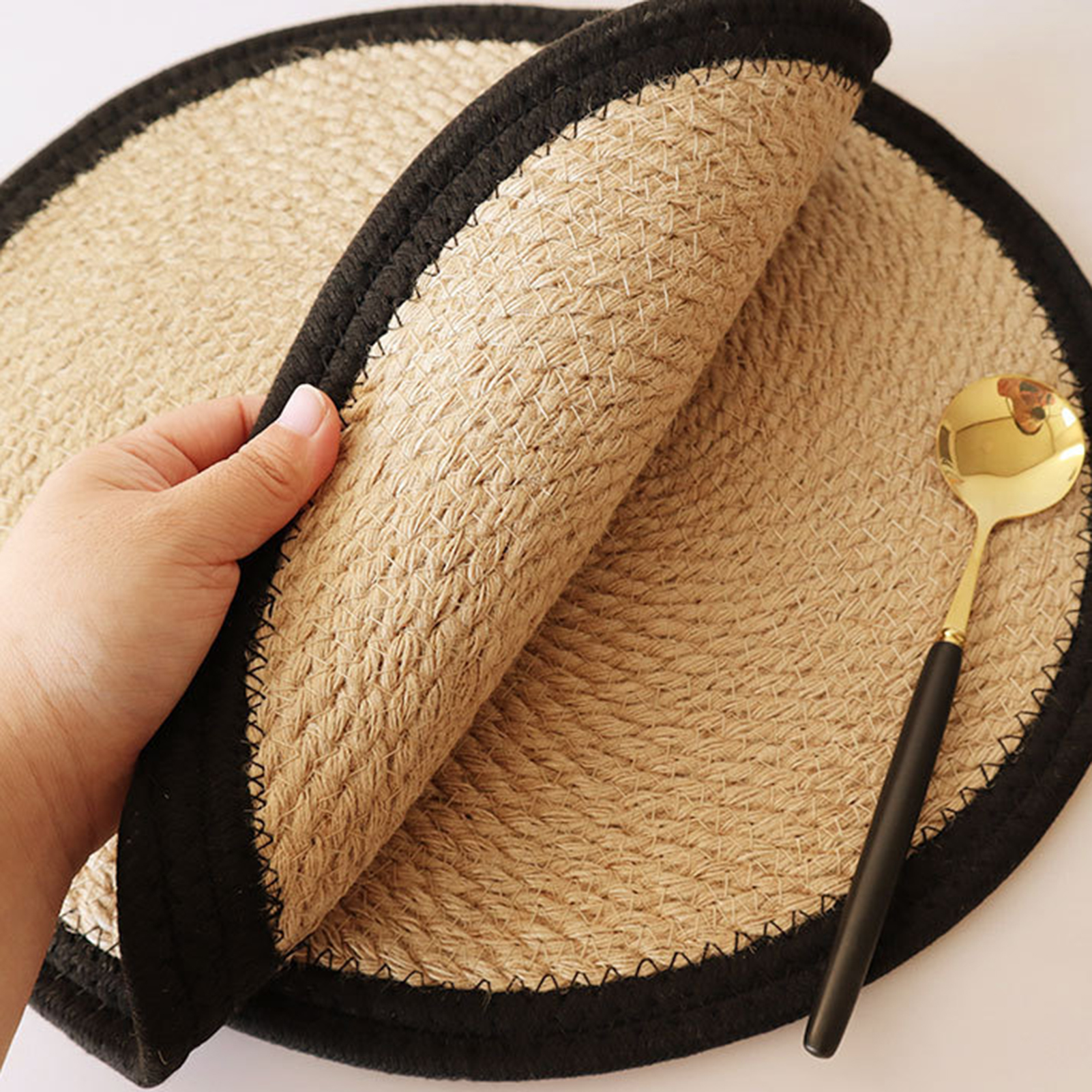 Visland Round Handmade Placemats Waterproof Dining Table Mats Tableware ...