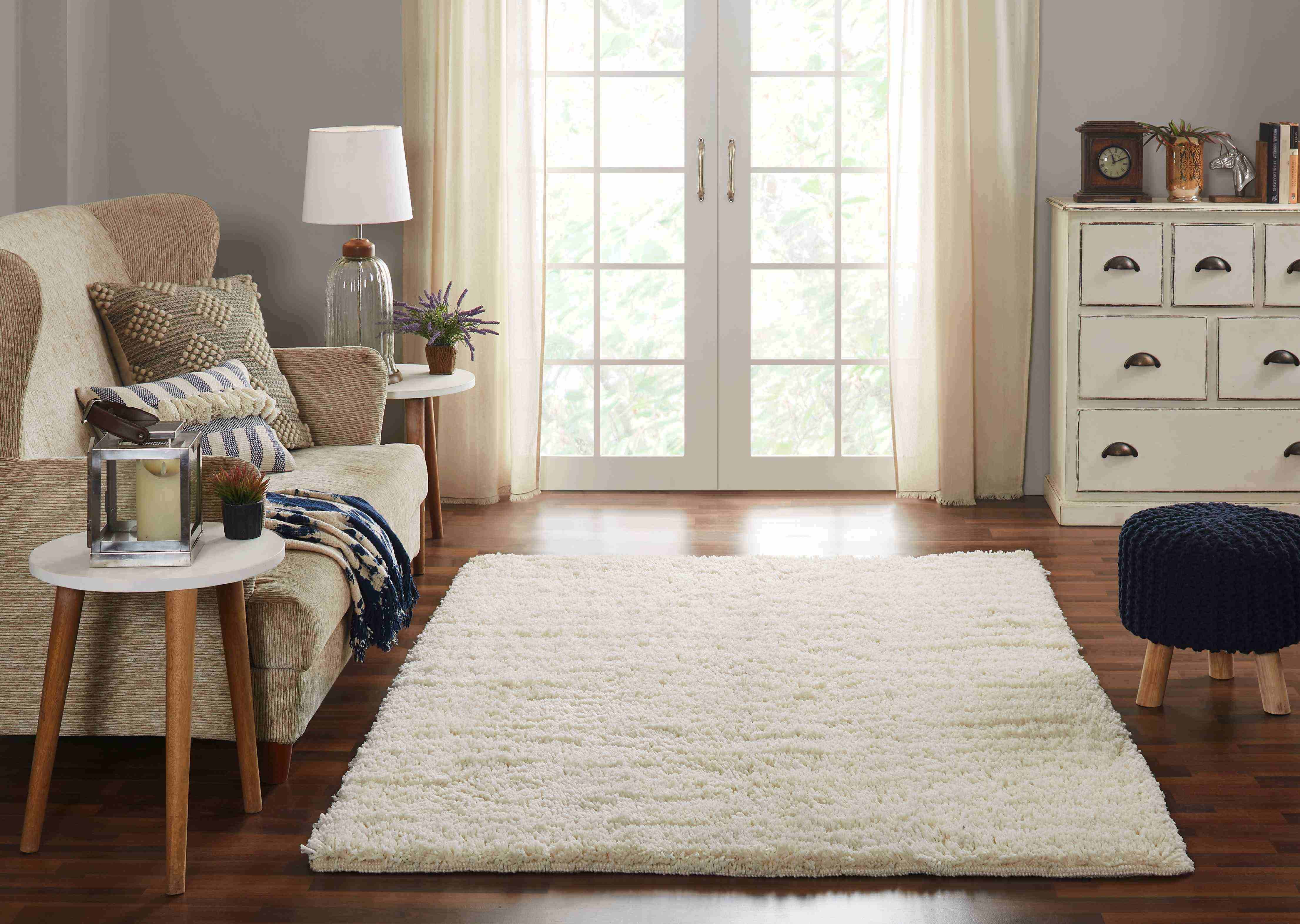 Chesapeake Microfiber Ivory Shag Area Rug (5'x7') - Walmart.com