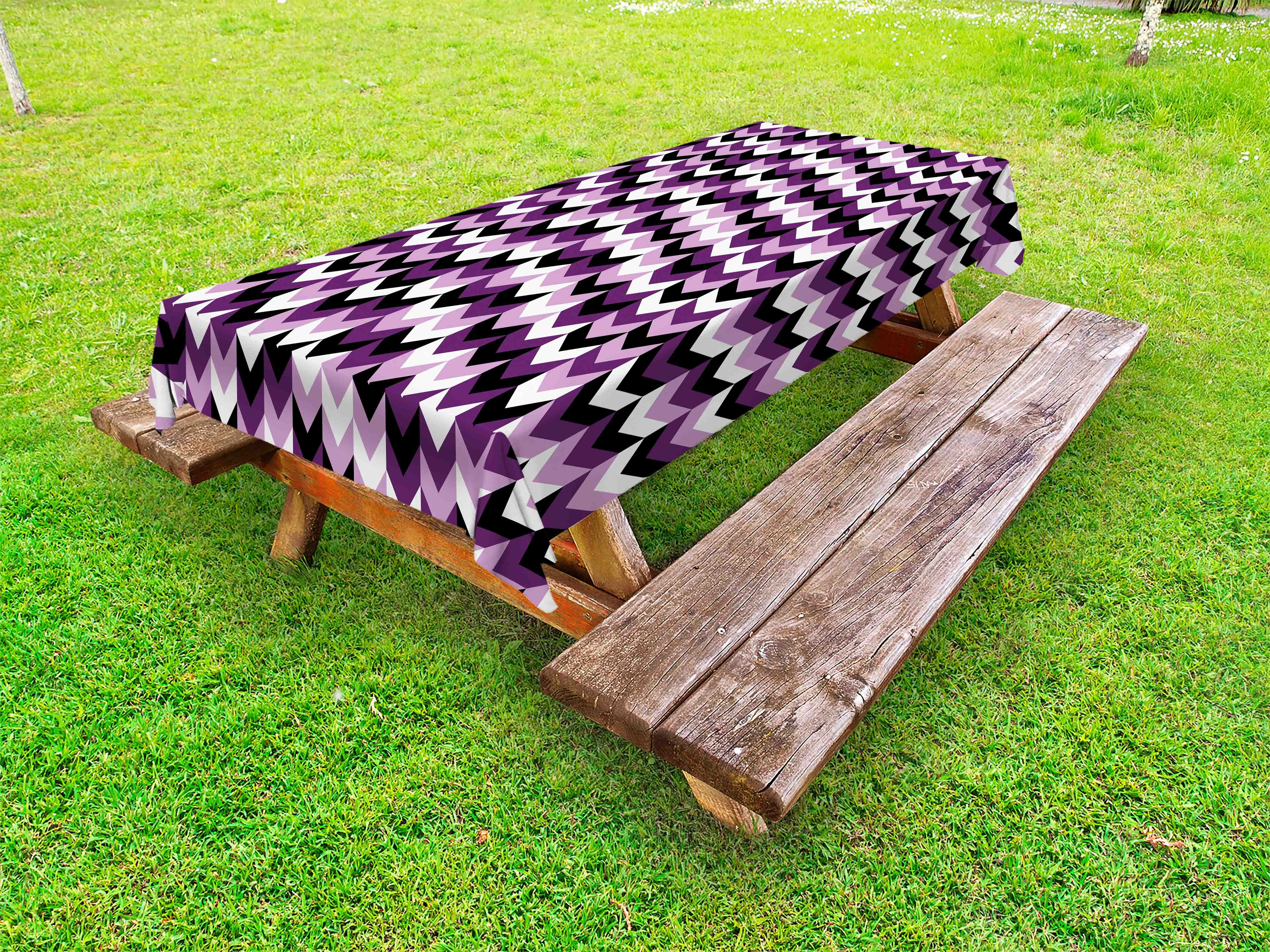 Chevron Outdoor Tablecloth, Zig Zag Arrows Geometric Symmetric Pattern ...