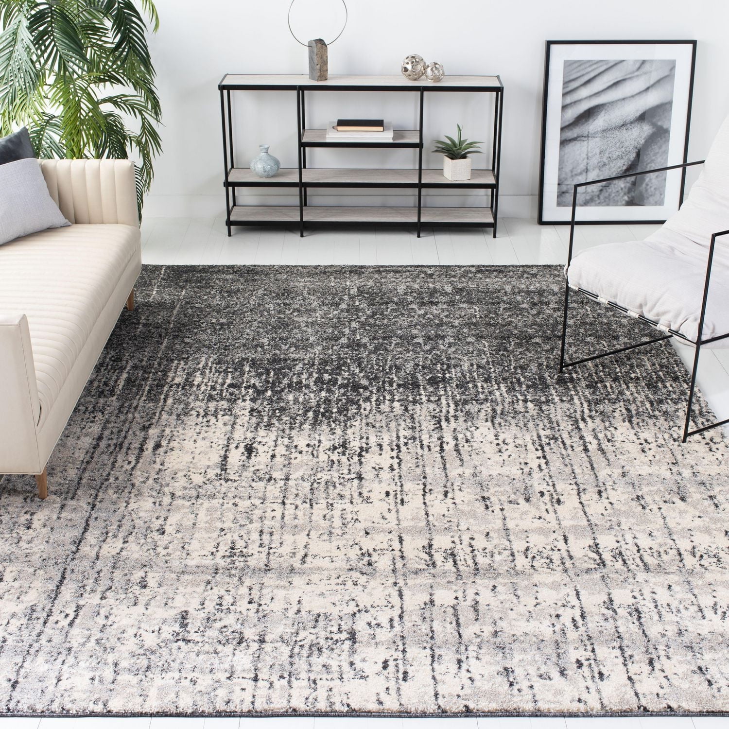 Click here for Safavieh Retro Elsie Abstract Area Rug 3 X 3 Round prices