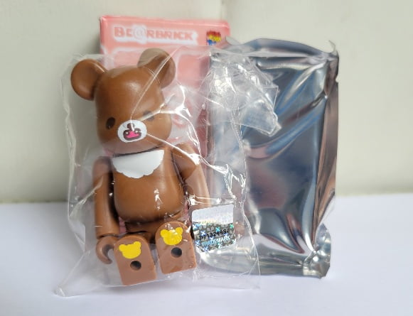 Medicom Bearbrick Bear brick 100% Series 45 Figure Rilakkuma Dark Brown ...