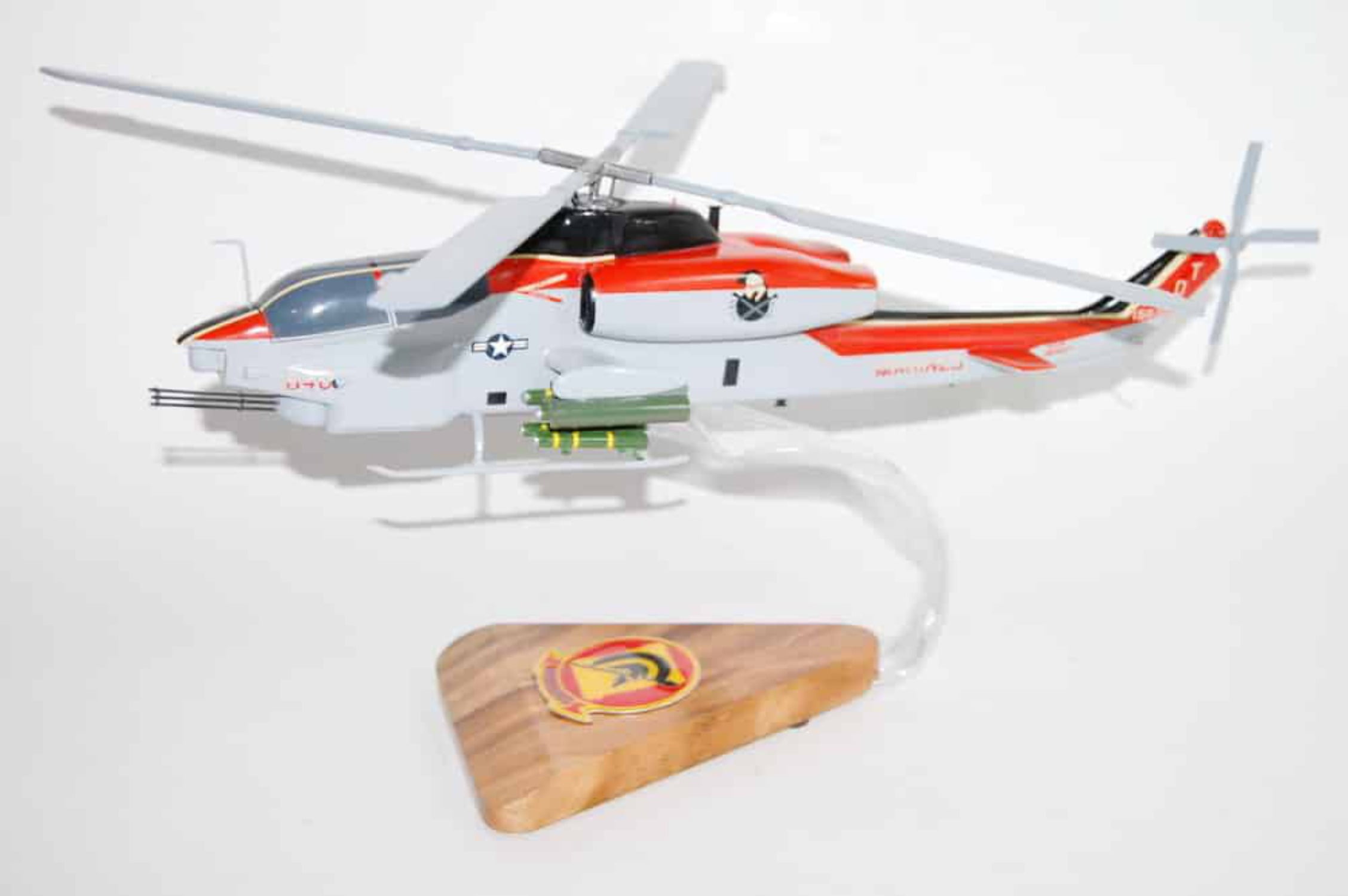 HMLAT-303 Atlas AH-1 Model,Bell Helicopter,Cobra,Mahogany Scale Model ...