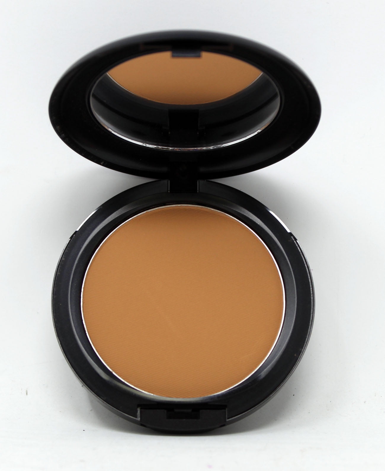 Mac C7 Foundation