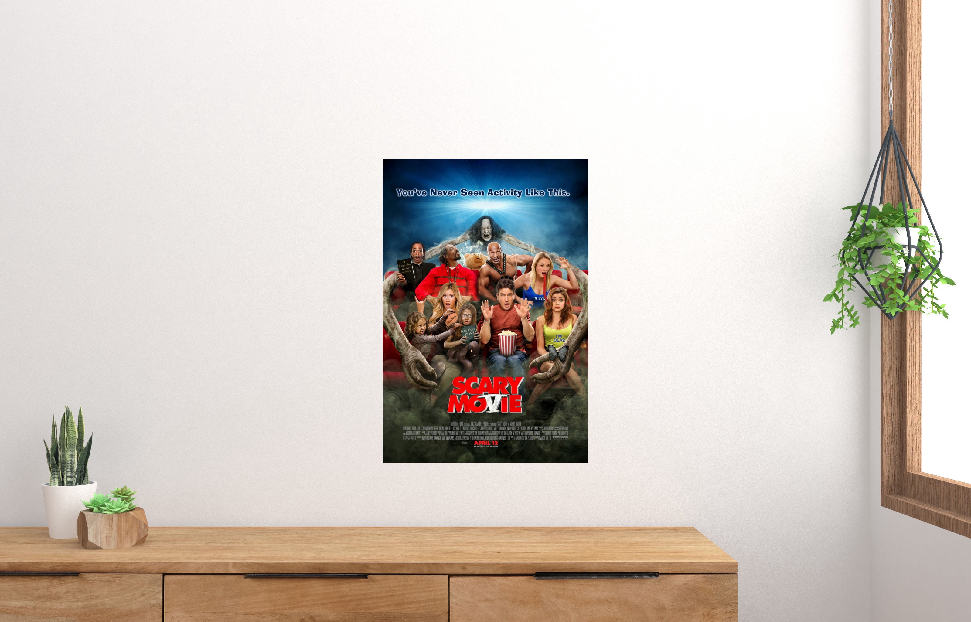 Scary Movie 5 Poster
