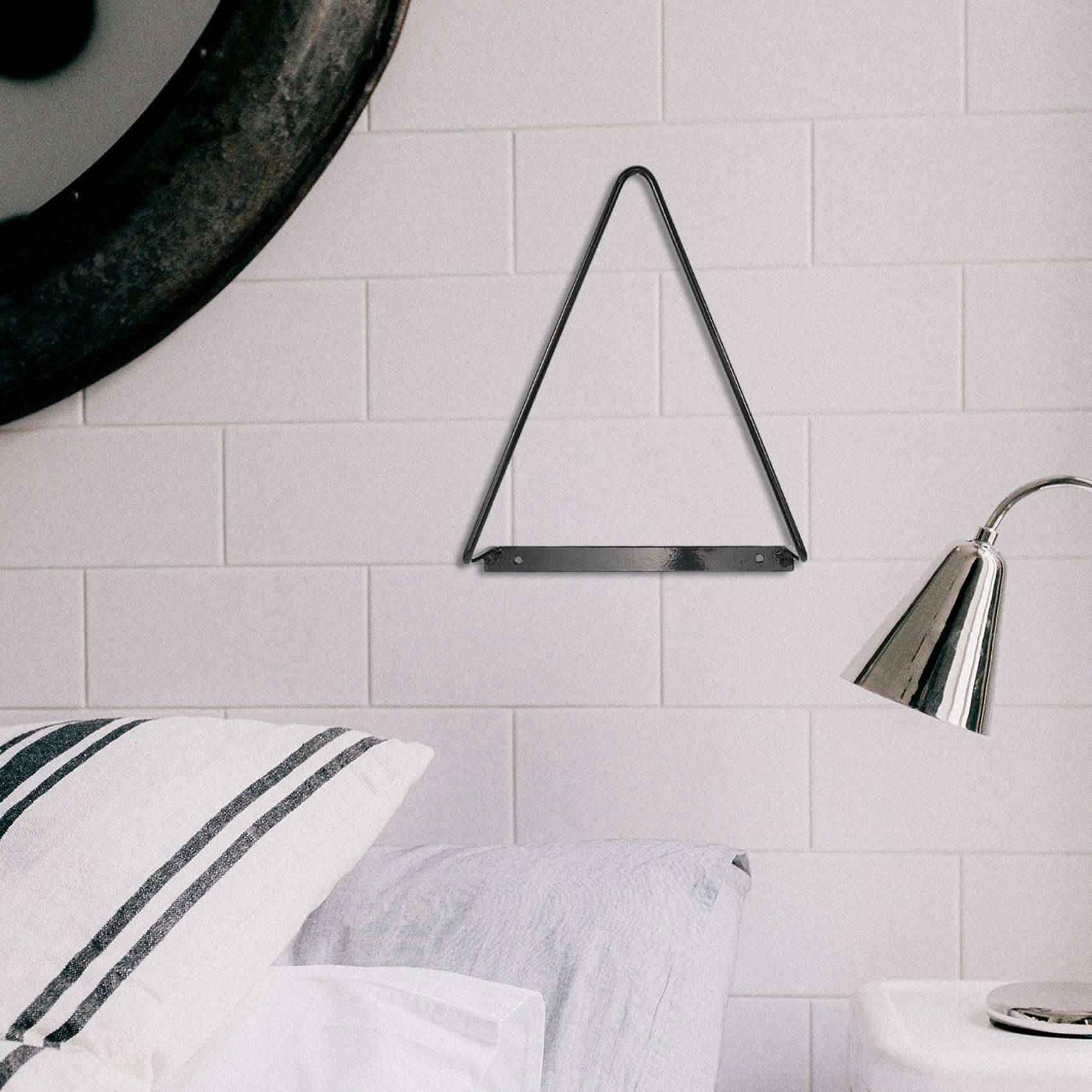 Set of 3 Wrought Iron Triangular Wall-Mounted Magazine Holders, Black ...