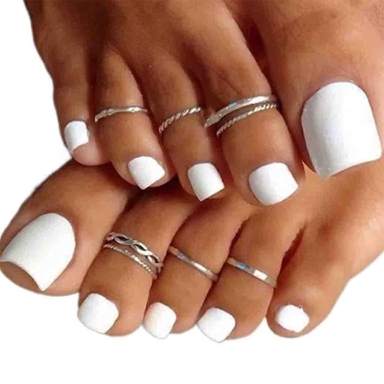 Gold And White Toenails