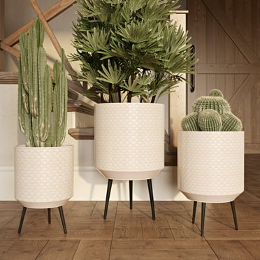 Free Shipping! Aspire Home Accents Luca Modern Metal Planters (Set of 3 ...