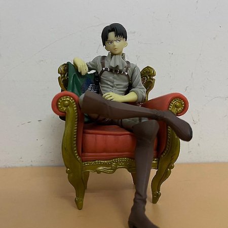 Sofirn Attacking Giant, Captain Lewell, Couch Captain, Sitting Posture ...